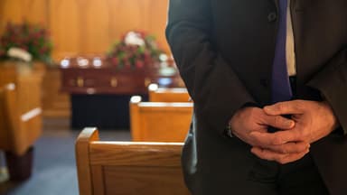Bellshill Funeral Directors | Joseph Potts Funeral Directors | Dignity ...
