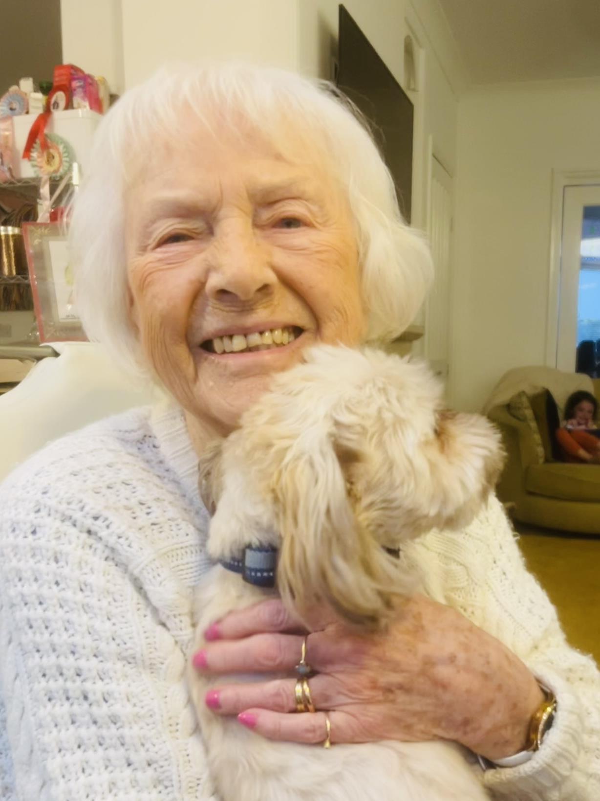 Funeral Notice for Mrs Barbara Dorothy Fulton