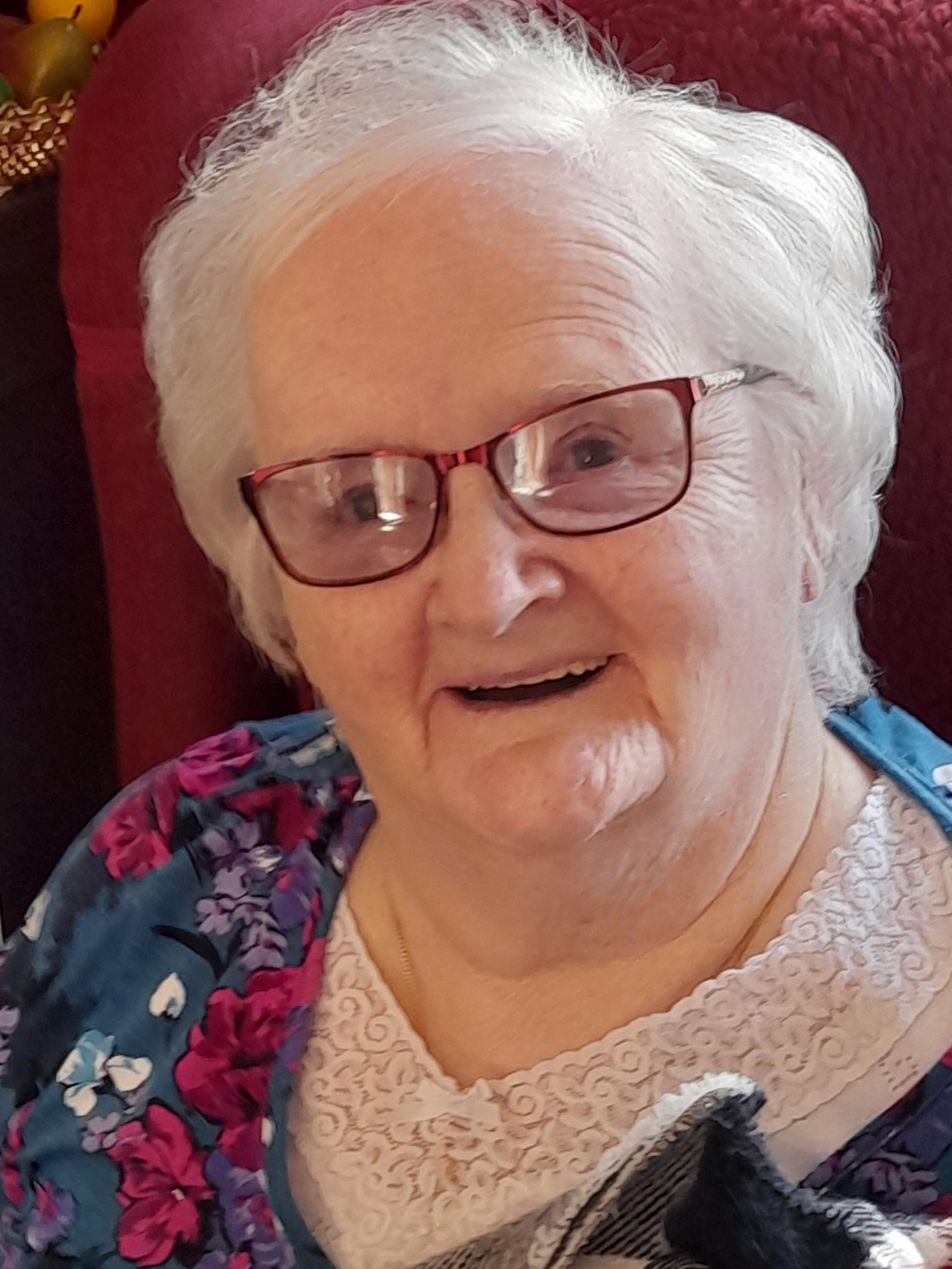 Funeral Notice for Mrs Maureen Lee