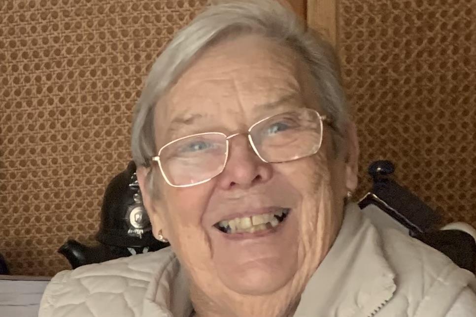 Funeral Notice for Mrs Valerie Stanton